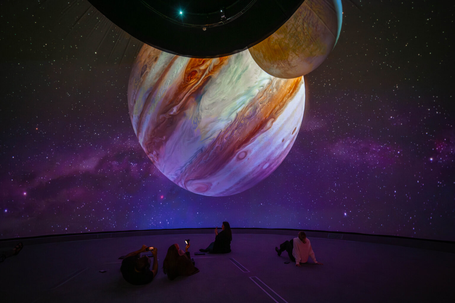 Dome Night: Pink Floyd - The Dark Side of the Moon Immersive Show ...